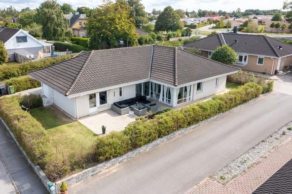 Hitta bostad i Åkarp - Booli