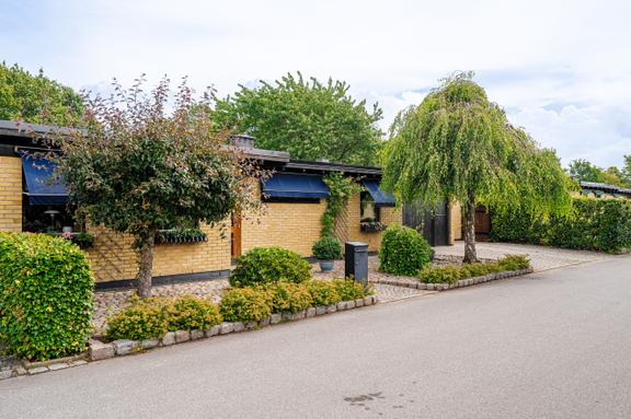 Hitta bostad i Lomma - Booli