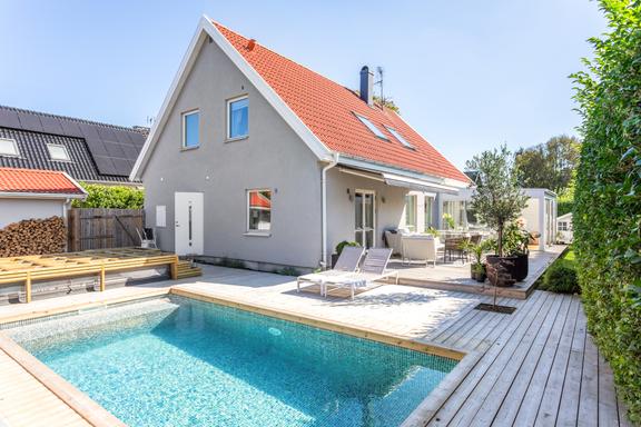 Hitta bostad i Burlöv - Booli