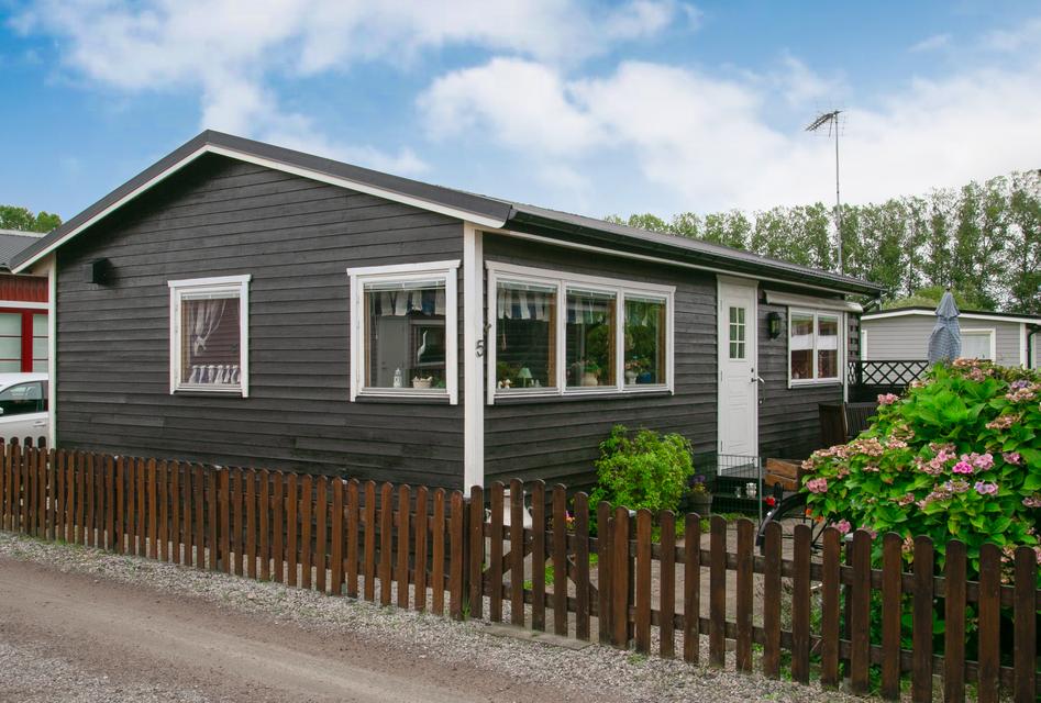 Fritidshus till salu på Första gatan 5, Lundåkrahamnen, Landskrona ...