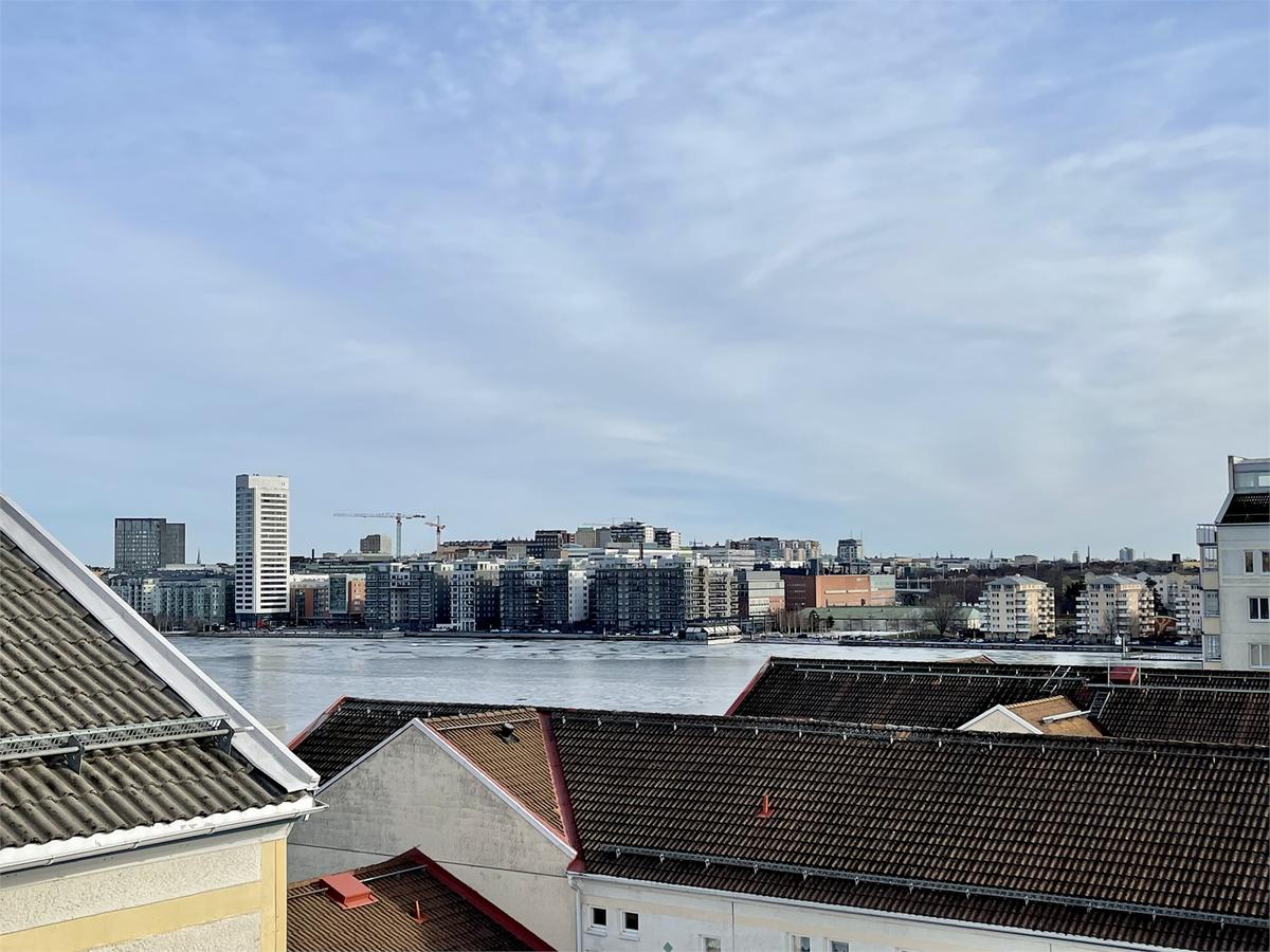 Lägenhet till salu på Svartviksslingan 33, Minneberg, Stockholm - Booli.se