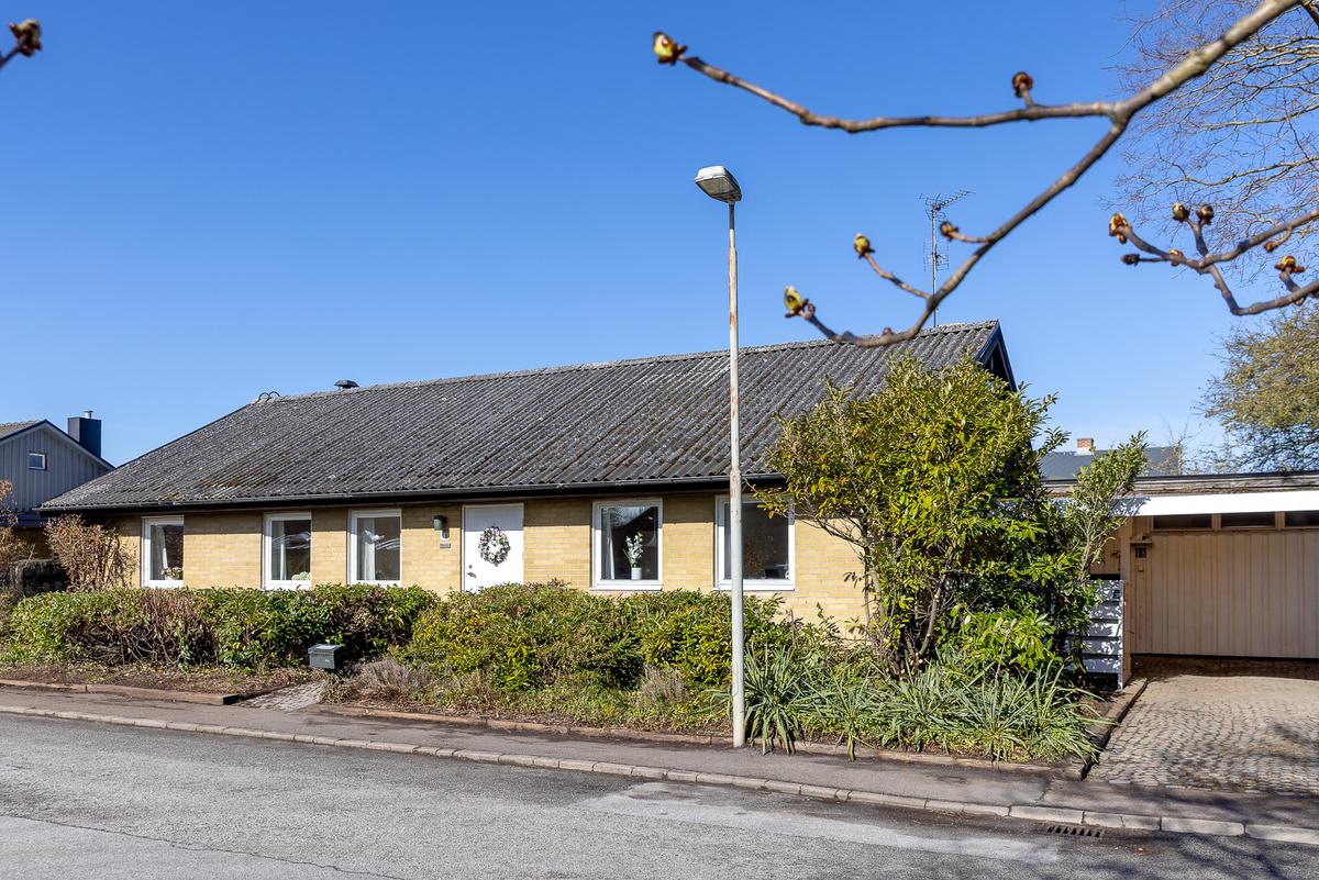 Villa till salu på Berguvsgatan 18, Lomma Tätort, Lomma - Booli.se